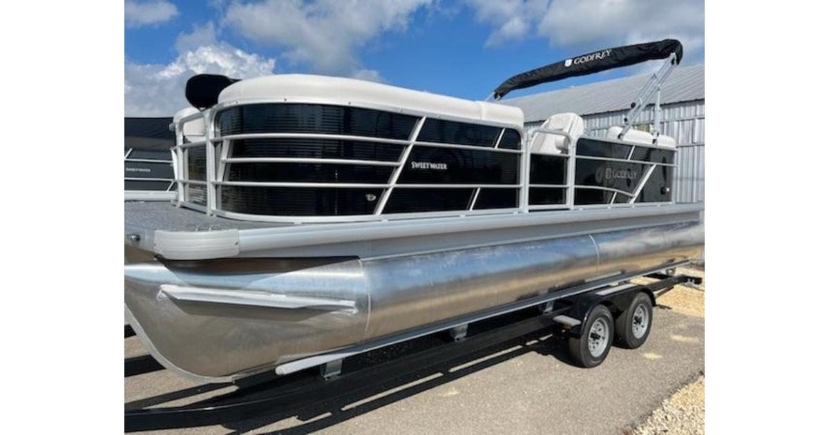 Boat Matrix | 2023 Sweetwater 2286SBCX