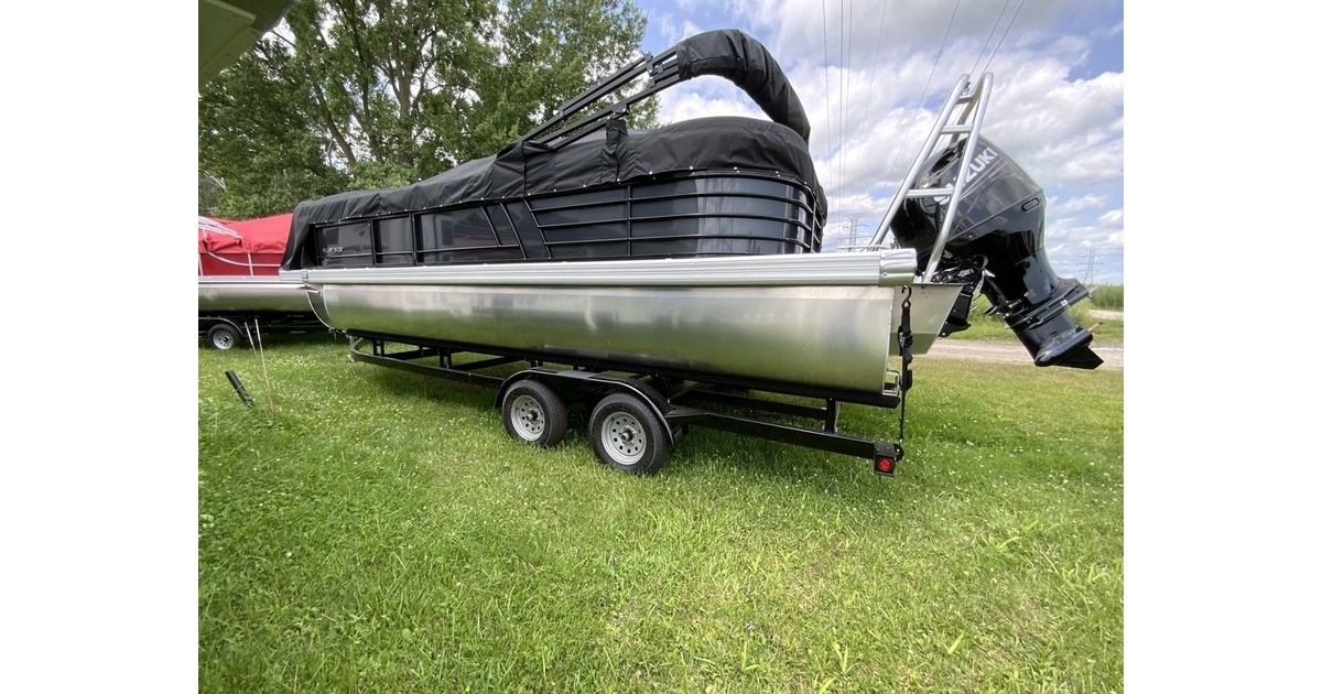 Boat Matrix | 2023 Landau 230 Sport Rear Lounge Tri-Log