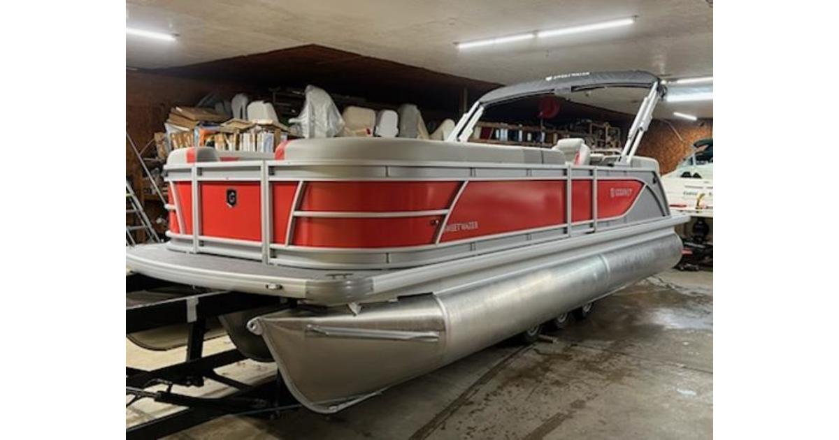 Boat Matrix | 2025 Sweetwater 2286SB