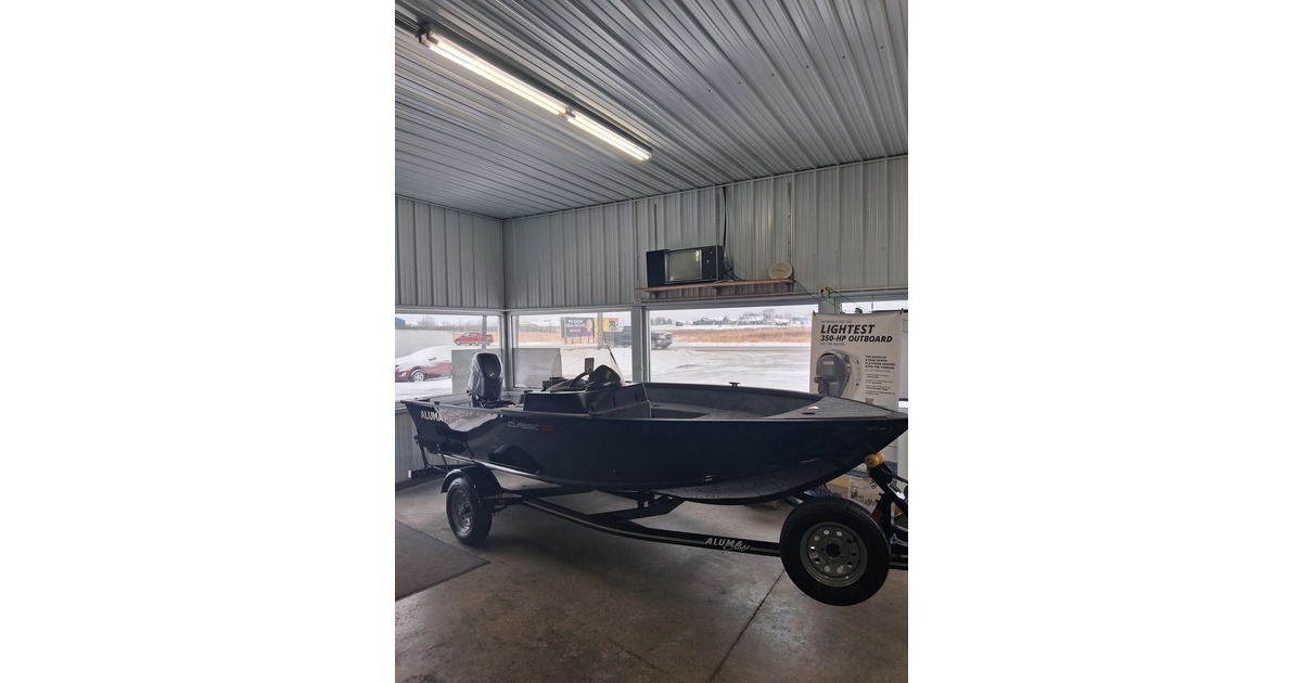 Boat Matrix | 2026 Alumacraft CLASSIC 165 CS